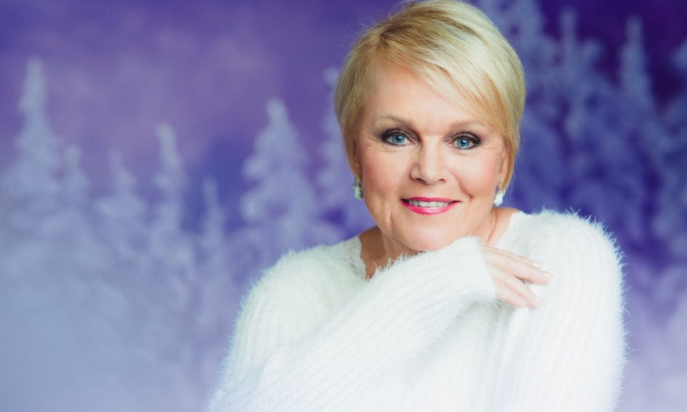 Katri Helena vilautti Linnan juhlien pukuaan – tältäkö Tuhkimo-asu ...